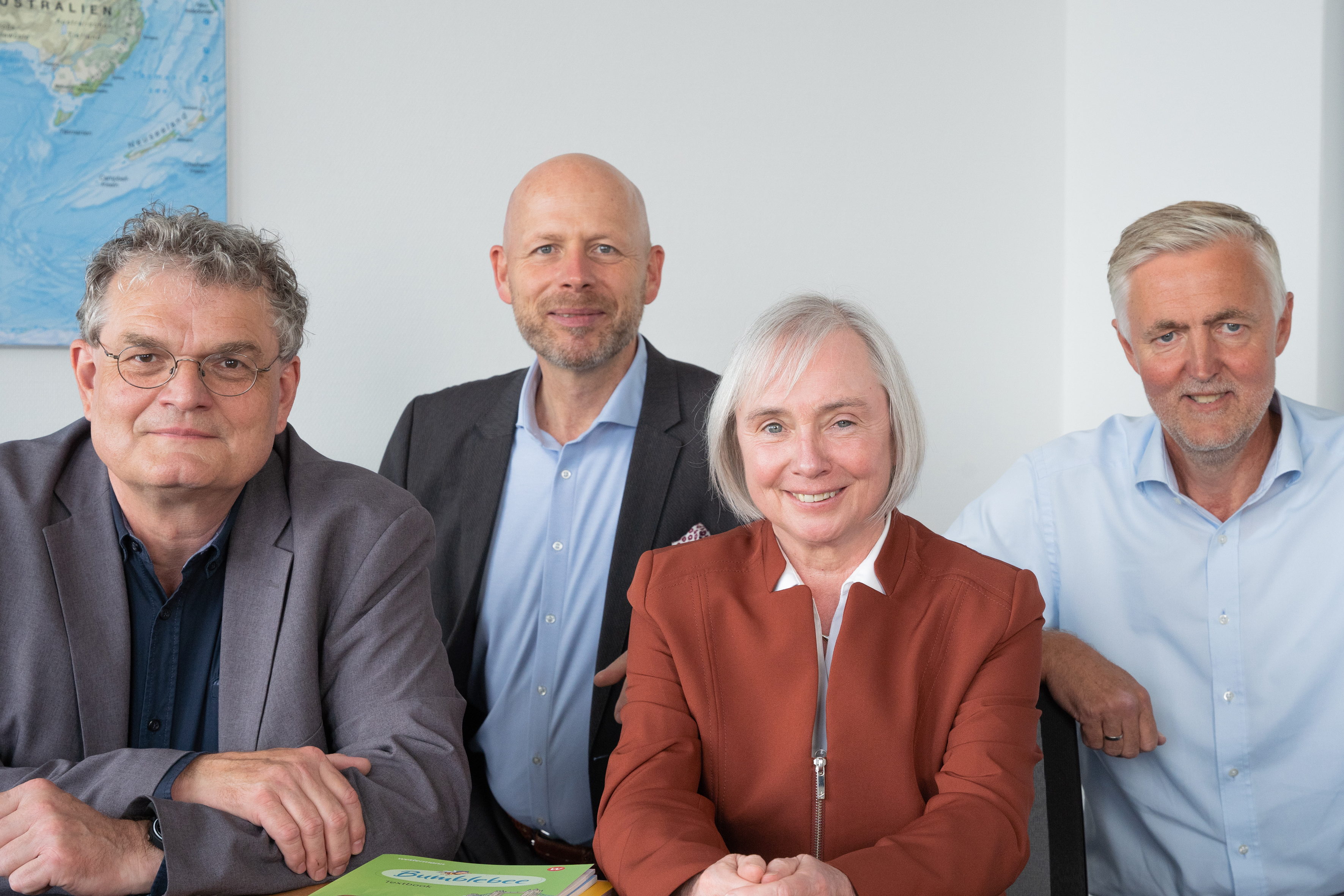 Geschäftsführung des Westermann Bildungsmedien Verlags stellt sich zum ...